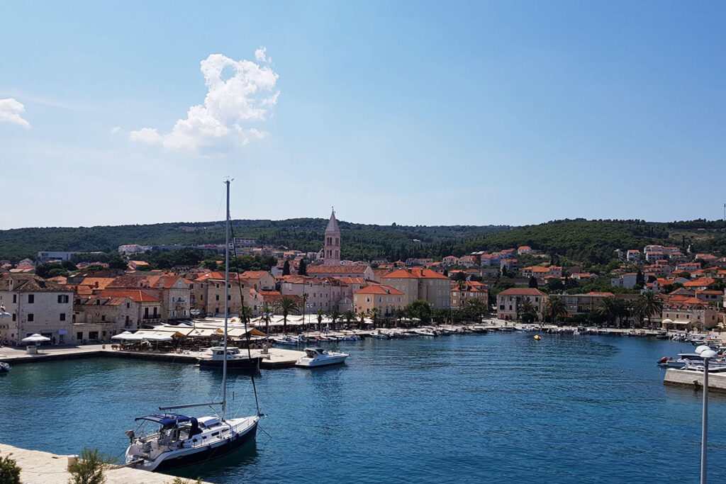 Brač island - Supetar - Taxi boat transfers Split